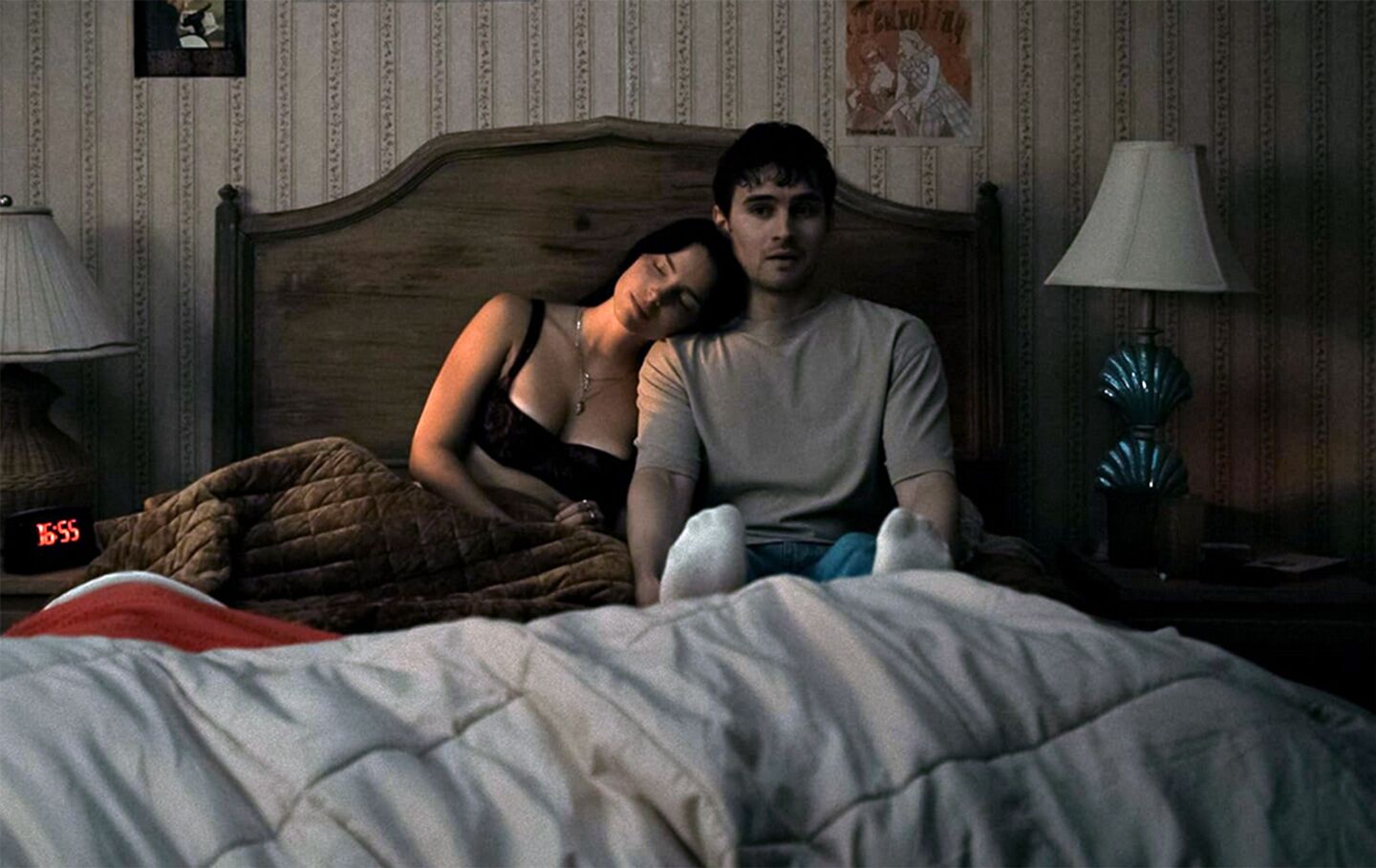 Obsession Review Modern Horror Masterpiece Has Fun With Be Careful